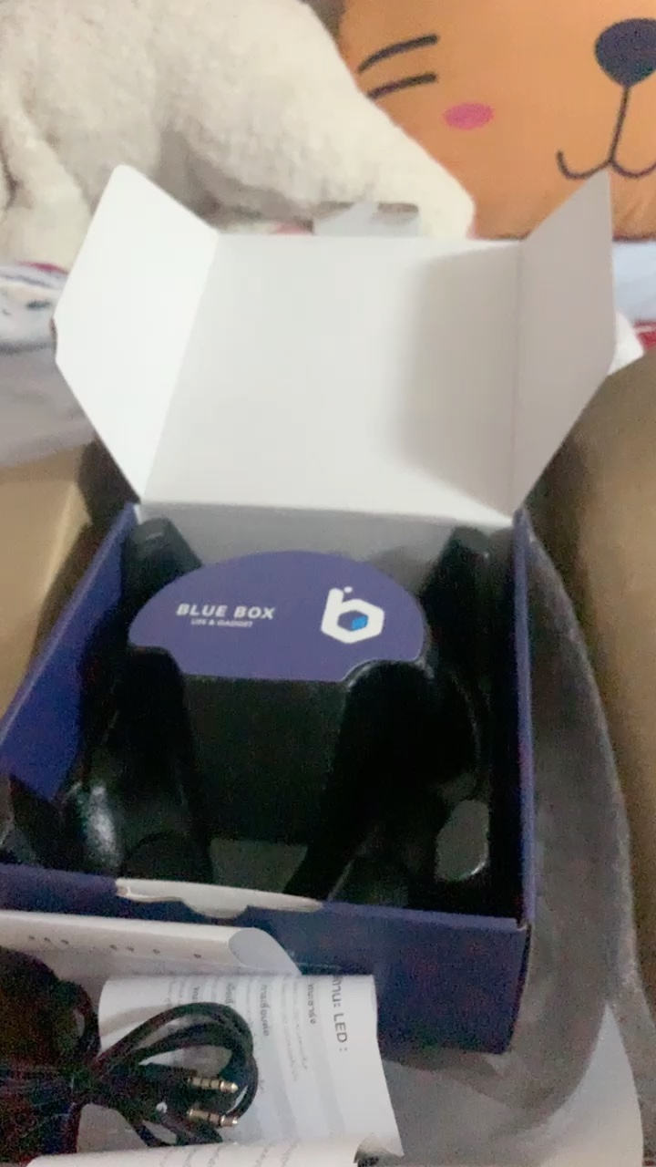 รีวิว Blue Box BB001 หูฟังไร้สาย by Studio7 - God Reviews
